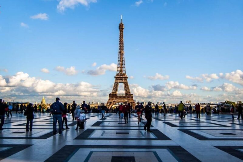 Day Trip to Paris with a 3-course Lunch - Two Exciting Lunch Options: Eiffel Tower or Seine Cruise