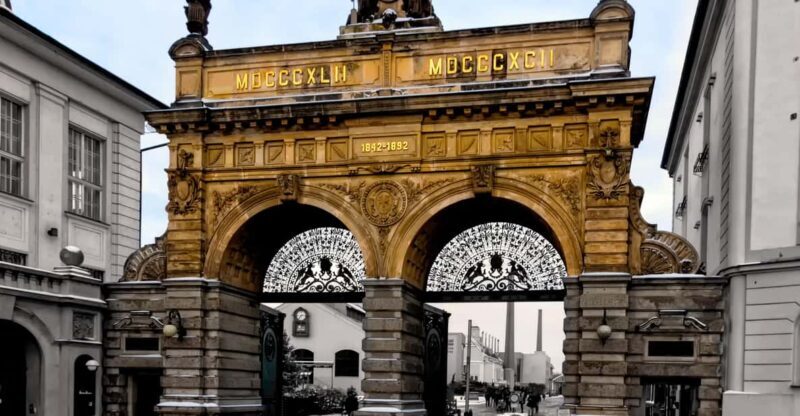 Day trip to Pilsner Urquell brewery and Bohemian glassworks - The Journey Begins: Convenient Pickup and Small Groups