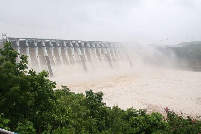 Day Trip to Statue of Unity (Guided Full Day Sightseeing Tour from Ahmedabad) - Who Is This Tour Best For?