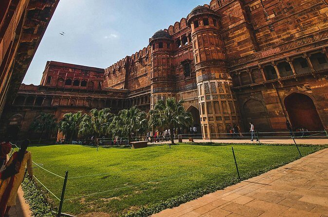 Day Trip to Taj Mahal and Agra from Chennai with Both Side Commercial Flights - Return to Delhi and Flight Back to Chennai