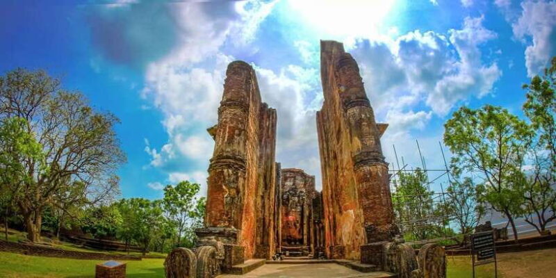 Day Trip to the Ancient Capital of Polonnaruwa From Colombo - Key Points