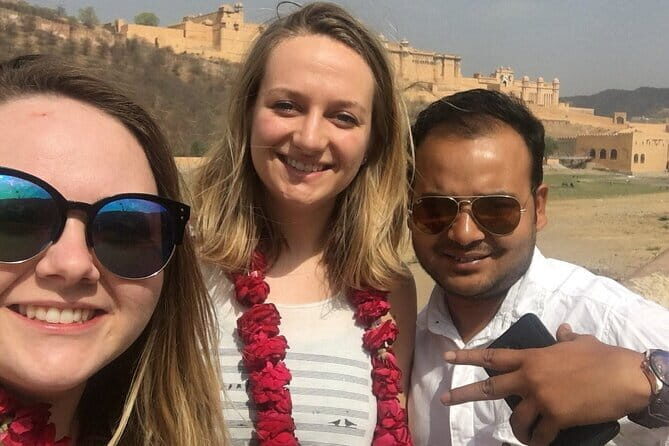 Day Trip to The Taj Mahal and Agra from Jaipur by Luxury Car - Frequently Asked Questions