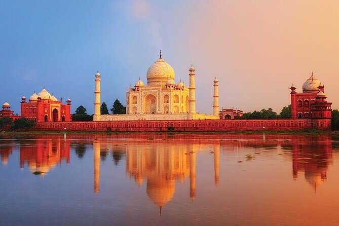 Day Trip to The Taj Mahal and Agra from Kochi with Both Side Commercial Flights - FAQ