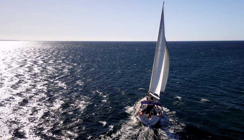 Daytime Sailing Adventure near Lagos and Luz! - Key Points