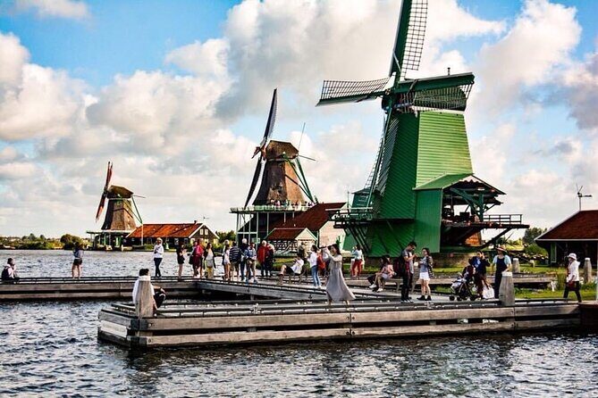 Daytrip Tour from Amsterdam to Zaanse Schans and Giethoorn - Moving on to Giethoorn: The Venice of the North