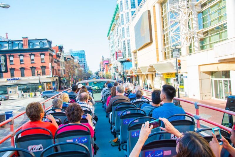DC: Hop-on Hop-off, Arlington Walking Tour, and Night Tour - FAQ