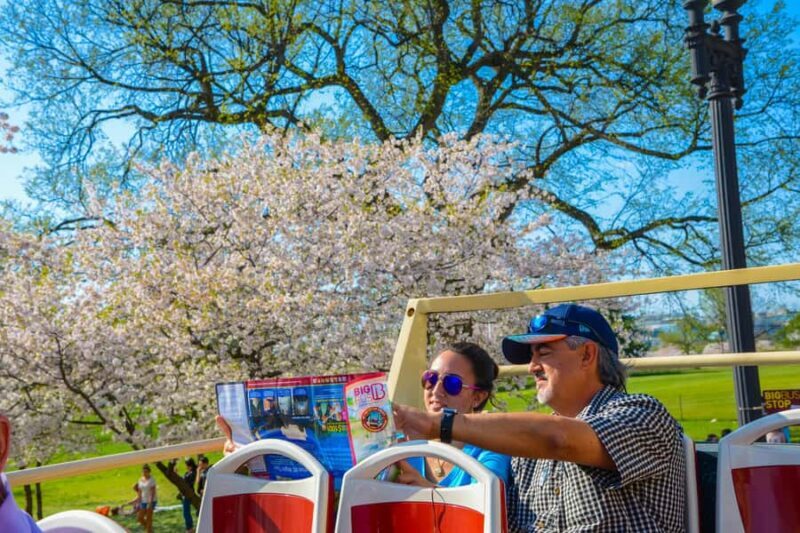 DC: Hop-on Hop-off Sightseeing Tour with 18 Convenient Stops - FAQ