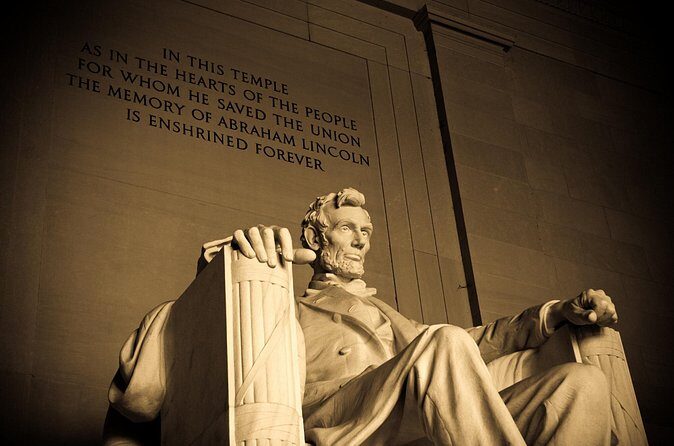 DC Lights Night Tour - Who Is This Tour Best For?