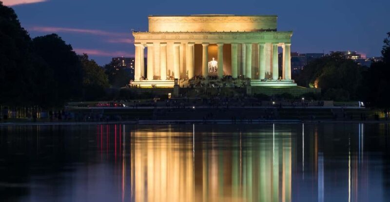 DC: Monuments & Memorials Sunset Tour by Open-top Bus - Key Points