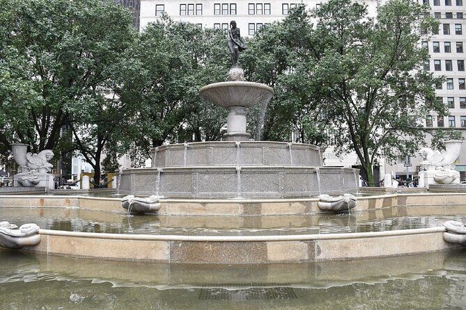 DC to NYC via Philadelphia Intercity Sightseeing Tour - Arriving in New York City: First Impressions