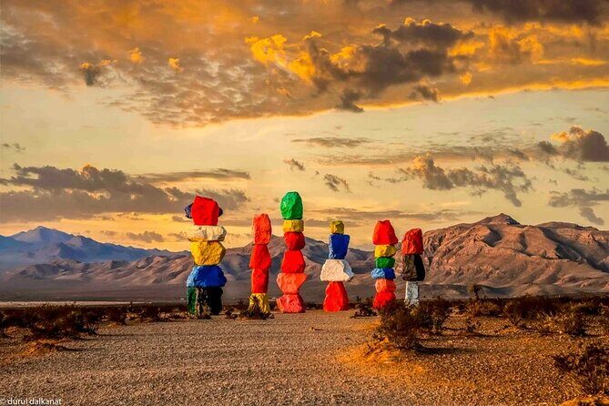 Death Valley, Seven Magic Mountains & Vegas Sign Tour - Why This Tour Works Well