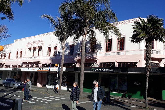 Deco Napier, Te Mata Peak, Garden Walk and Wine Tasting Tour - FAQs