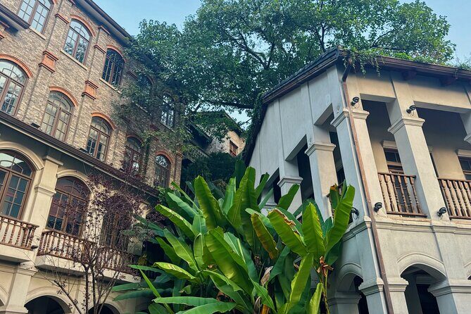 Decoding Chongqing a Vertical Journey - From History to Modernity: Walking the Streets