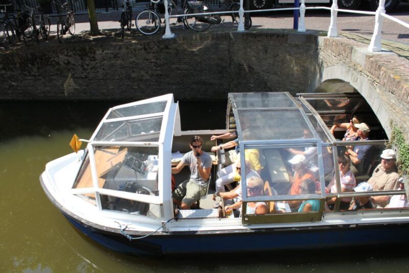 Delft: Canal Cruise with Guided Commentary - Starting Point and Duration