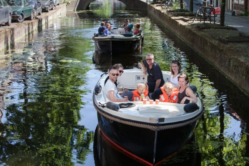 Delft: Open Boat Canal Cruise with Skipper - The Itinerary in Detail