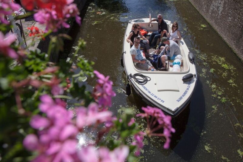 Delft: Open Boat Canal Cruise with Skipper - Who Will Love This Tour?