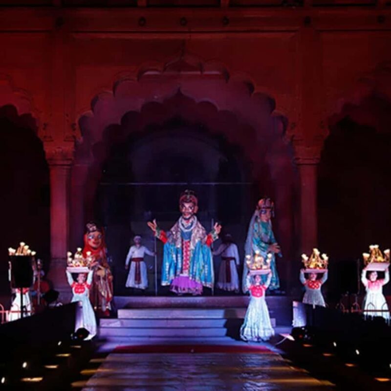Delhi: 2-hour Red Fort Guided Evening Light & Sound Show - Key Points