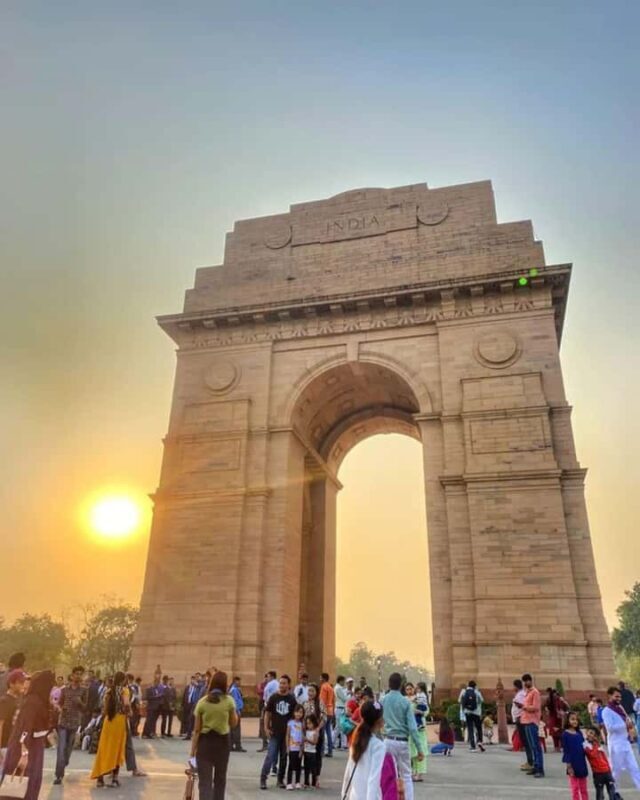 Delhi: 4 Hours Half Day Tour (Old Delhi or New Delhi) - A Close Look at the Experience