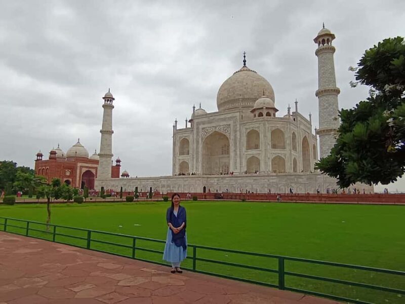 Delhi: Agra and Taj Mahal Overnight Tour with Fatehpur Sikri - Authentic Experiences and Traveler Feedback