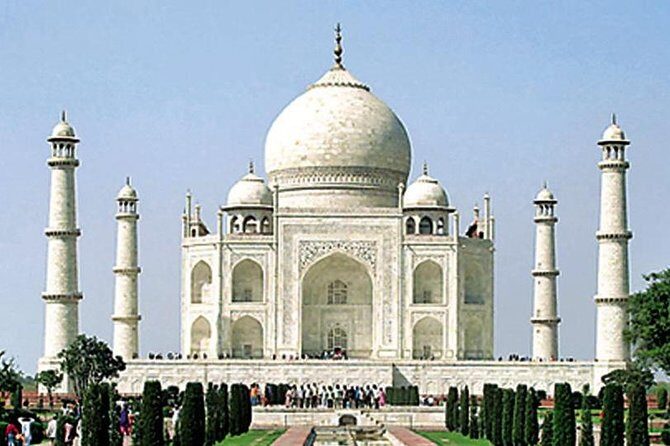 Delhi Agra Same Day Tour By Toyota Luxury Car. - The Convenience of Private Transport