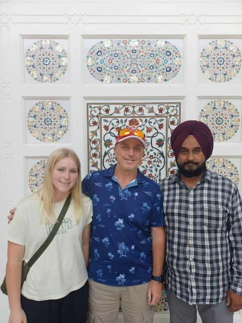 Delhi City Sightseen,Full Day Tour Including New & Old delhi - The Sum Up