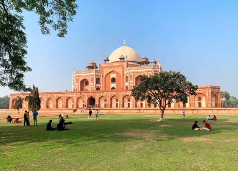 Delhi: City Tour of Old Delhi & New Delhi with Private Guide - Key Points