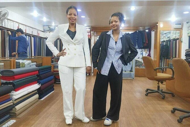 Delhi : Customized Half or Full Day Delhi Shopping Tour - A Deeper Look at the Itinerary