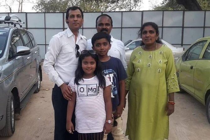 Delhi Day Tour - Cultural and Spiritual Highlights: Jama Masjid and Chandni Chowk