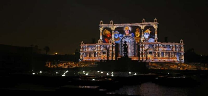 Delhi: Evening at Akshardham With Light Show & Local Dinner - What Travelers Say