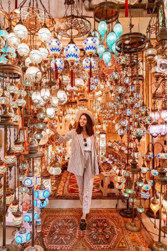 Delhi: Guided Shopping Tour with Female Consultant - Authenticity and Local Insights