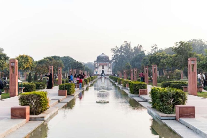 Delhi: Humayun's Tomb, Isa Khan's Tomb & Sunder Nursery Tour - An In-Depth Look at the Tour Experience