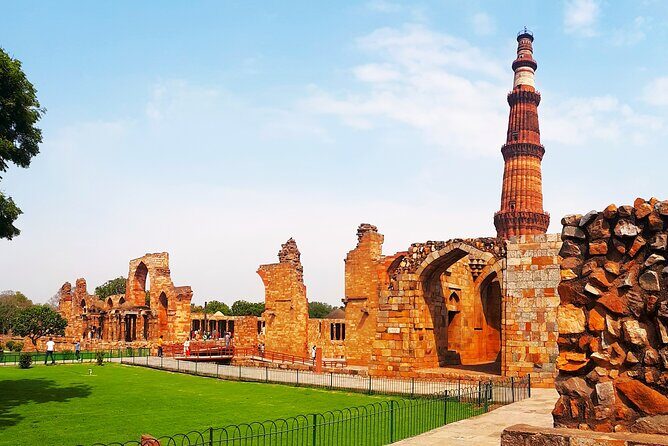 Delhi Local tour with Taj Mahal, 2 Days Tour (All inclusive) - Introduction to the Tour Experience
