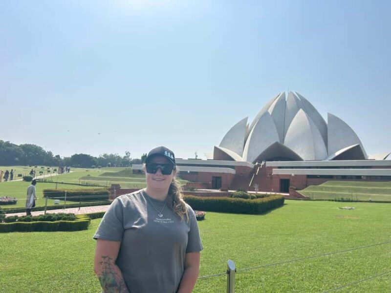 Delhi: Lotus Temple Walking Tour - Starting Point and Arrival