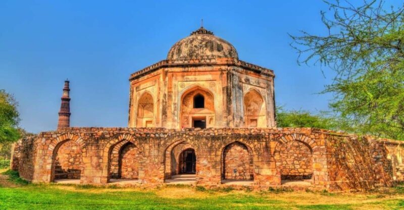Delhi: Mehrauli with Some Prominent Sites Walk Tours - Key Points