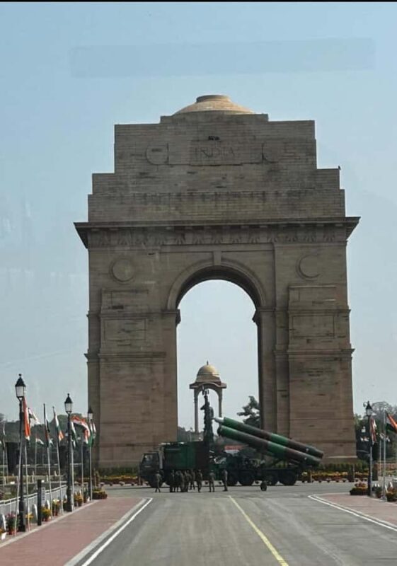 Delhi; New & Old Delhi Private Guided full & half day tour - Key Points