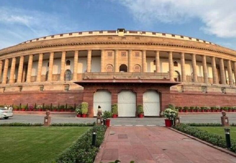 Delhi: Old and New Delhi City Private Guided Day Tour by car - Authenticity and the Experience