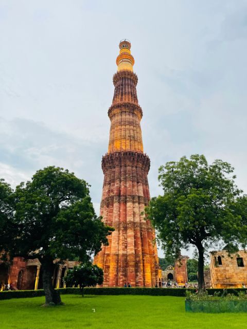 Delhi: Old and New Delhi Private Guided Tour - Key Points