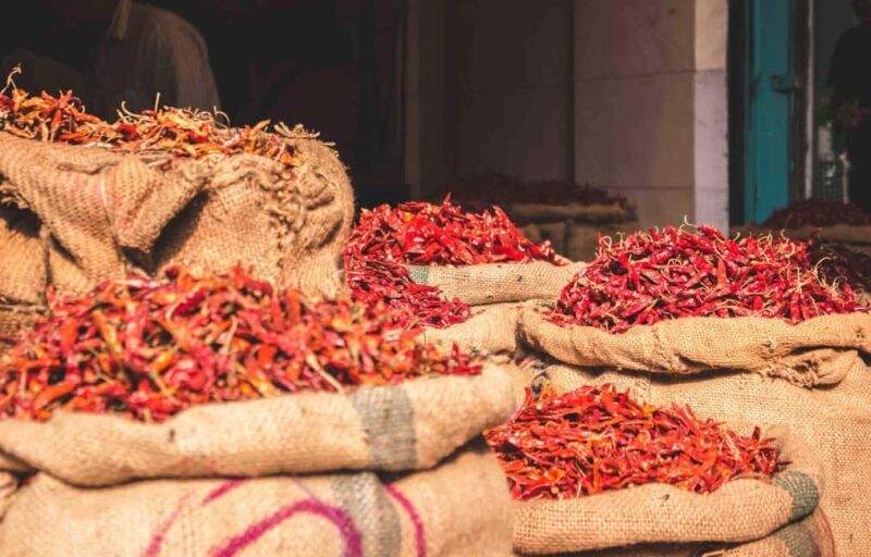 Delhi: Old Delhi and Red Fort Guided Tour with Hotel Pickup - Key Points