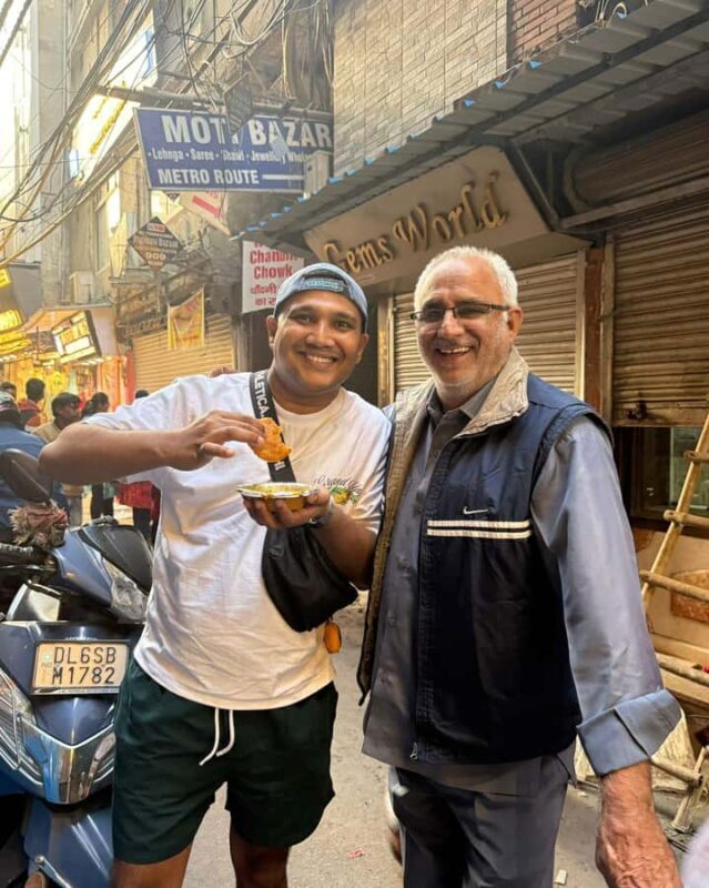 Delhi: Old Delhi Heritage Walk and Food Tour - Key Points