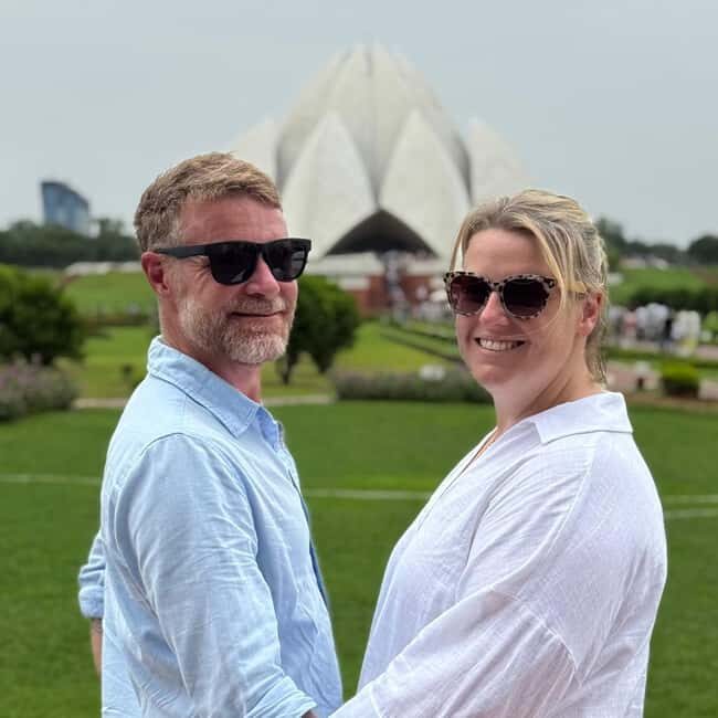 Delhi: Old & New Delhi Guided Tour with Street Food & Spices - New Delhi: The Modern Face