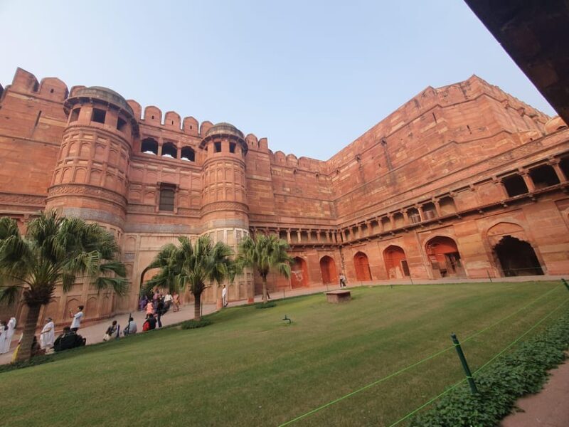 Delhi: Photography Taj Mahal Tour with Boat Ride & Transfers - Convenience and Comfort of Private Transfers