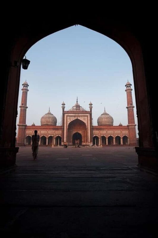Delhi: Private 6-Hour Guided Spiritual Tour of Key Temples - The Experience of a Lifetime