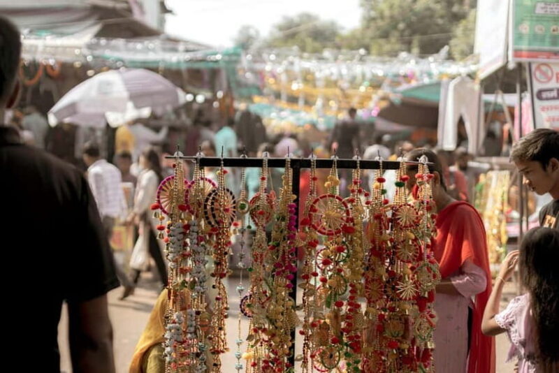 Delhi: Private Chandni Chowk, Dilli Haat & Spice Tour - FAQs