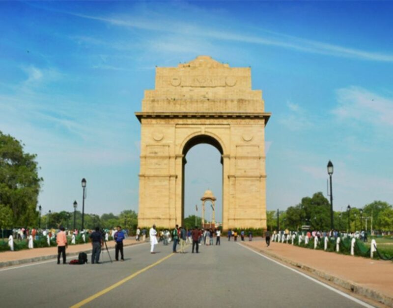 Delhi: Private Guided Day Tour of Old and New Delhi - A Practical Introduction to Delhi’s Contrasts