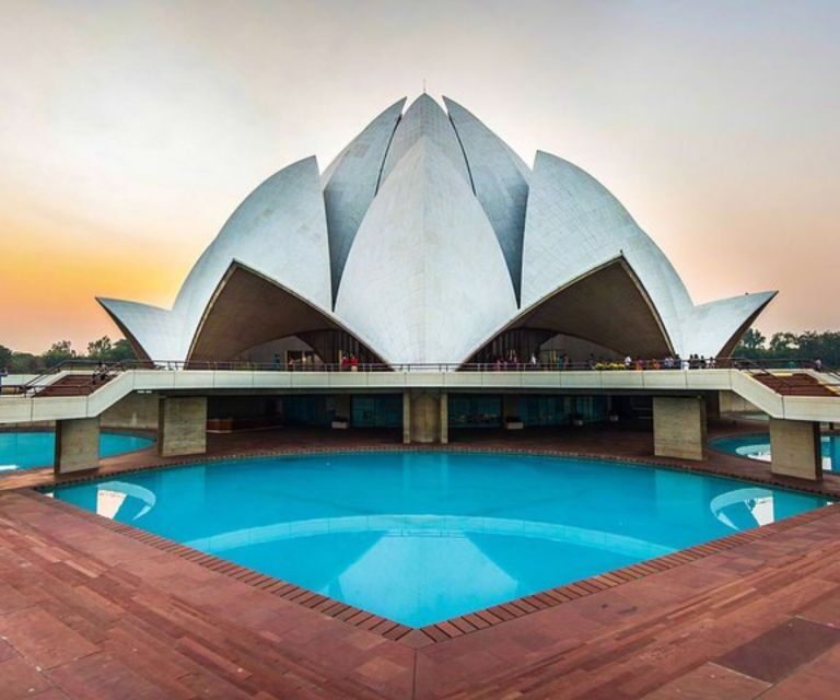 Delhi: Private Guided Day Tour of Old and New Delhi - Authentic Experiences and Personal Touches