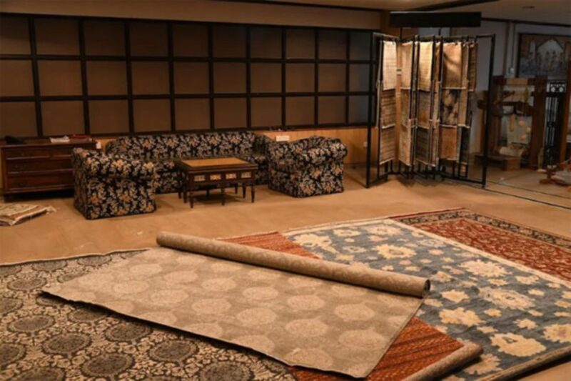 Delhi: Private Guided Shopping Tour in A/C car with transfer - Frequently Asked Questions