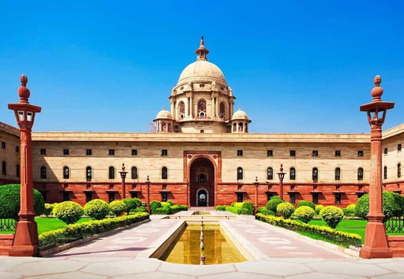 Delhi: Private Guided Temples And Spiritual Tour By Car - Pass by the Presidents House and Parliament House