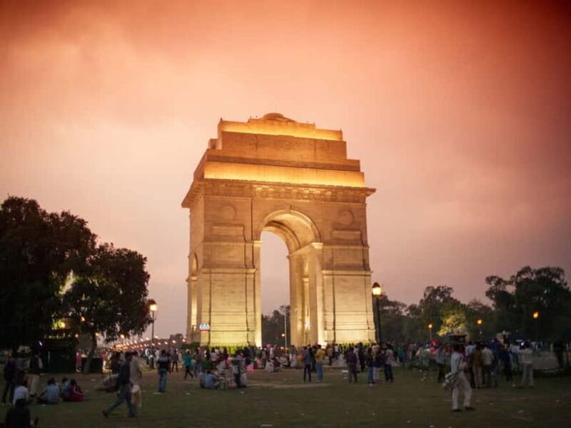 Delhi: Private Half-Day City Tour by Car with Water - Key Points