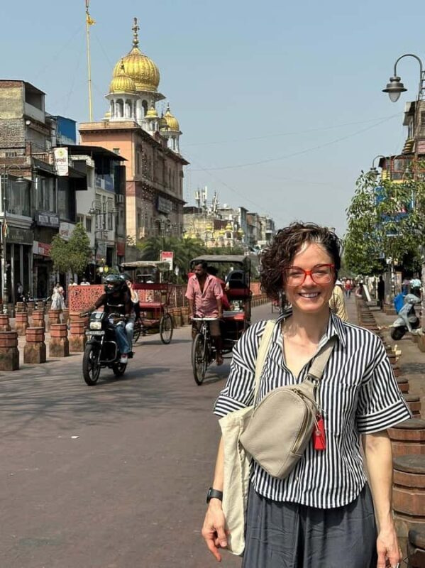 Delhi: Private Half-Day Shopping Tour with Choice of Guide - Seamless Pickup and Personalized Planning