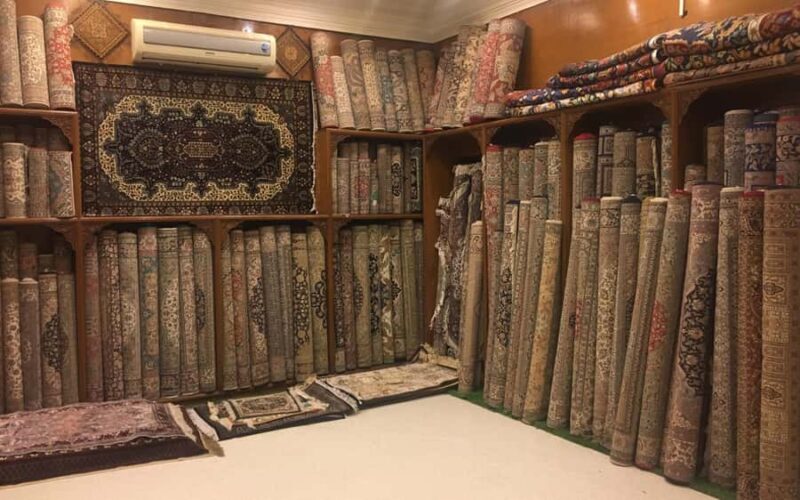 Delhi: Private Half-Day Shopping Tour with Male/Female Guide - The Experience: What Makes It Special